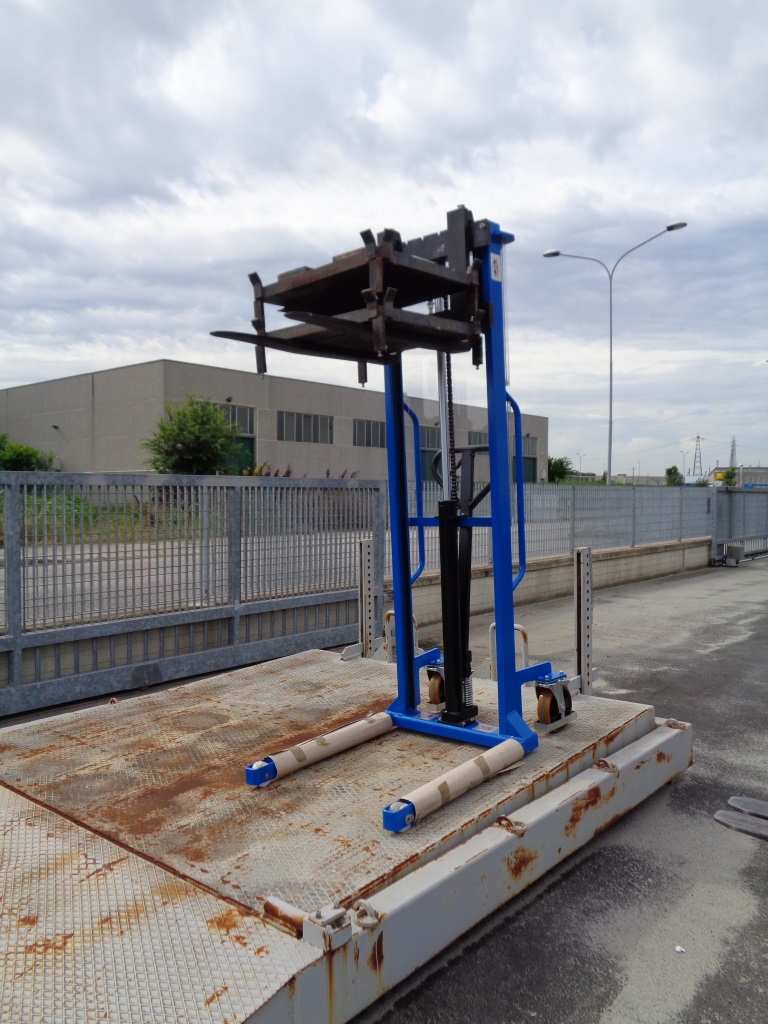 F - FORKS - Levante Mini Lifter